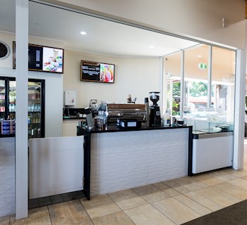 Coffee Lounge - Dining at Tangalooma Resort Moreton Island