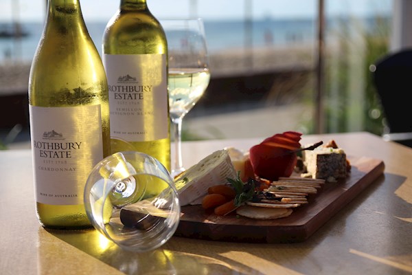 Restaurants Bars & Dining | Tangalooma Resort Moreton Island